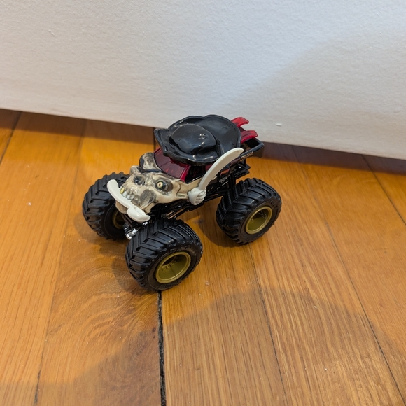 Monster Jam | Toys | Monster Jam Pirates Curse | Poshmark